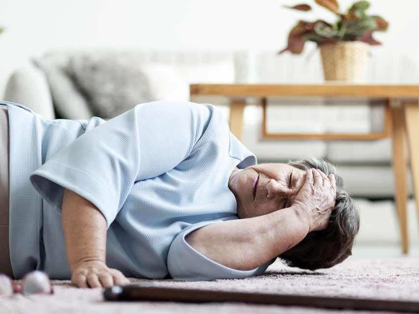 Warning Signs of Elderly Health Decline - HCS